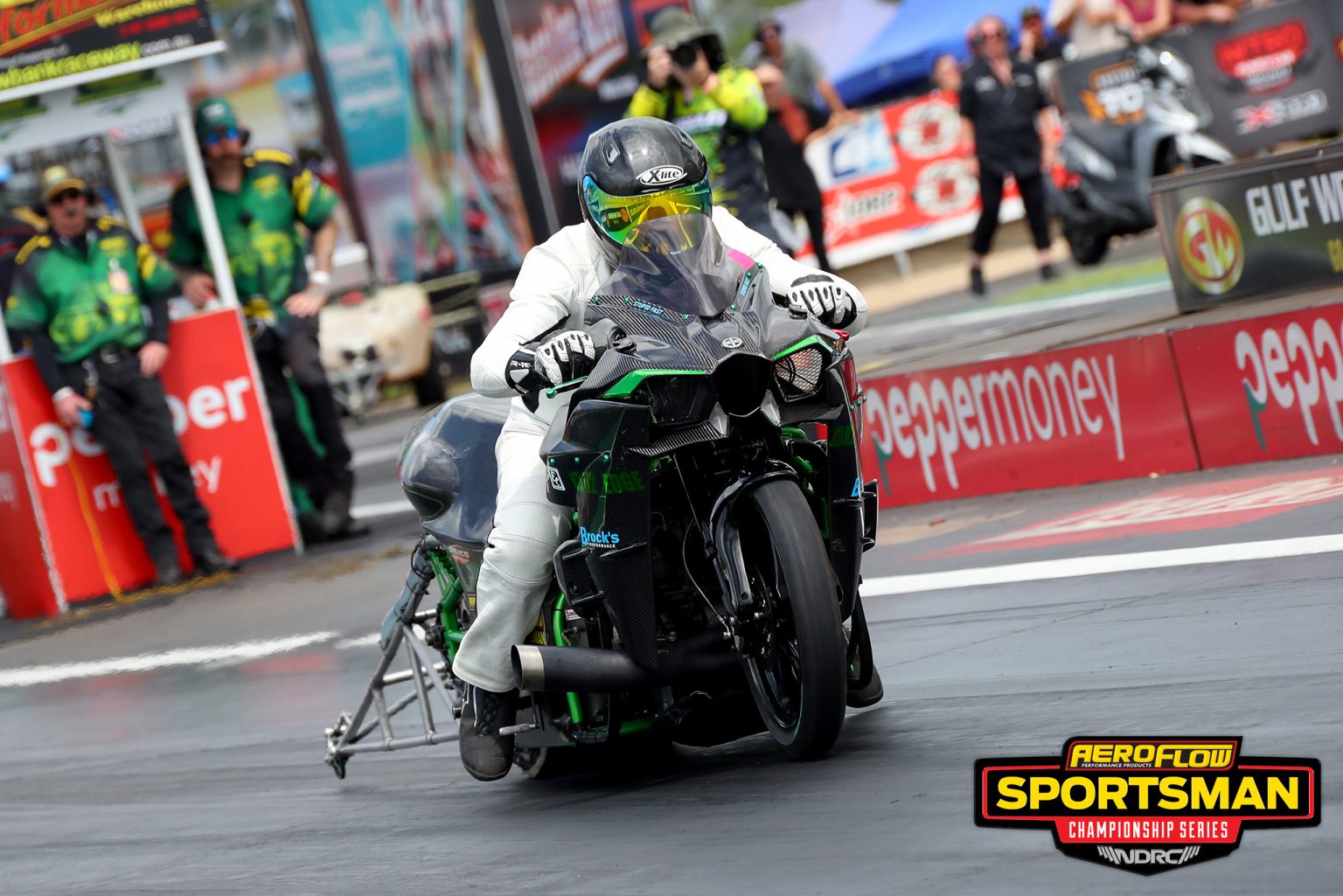 Stage set for nitro-fuelled Australia Day at Willowbank Raceway ...